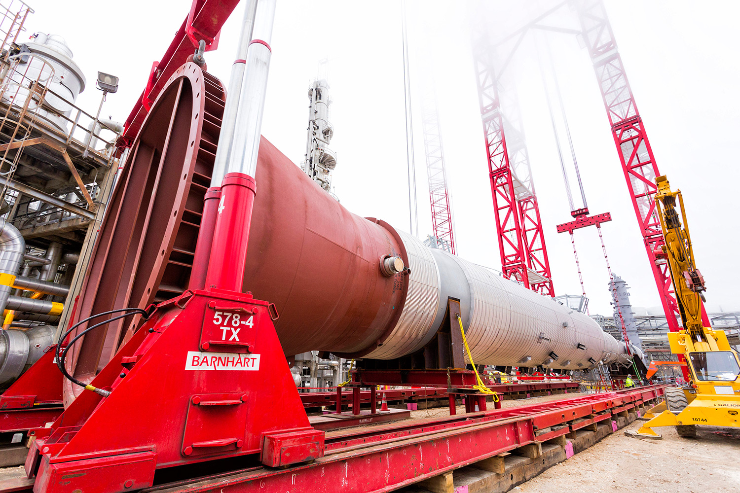 Hydraulic Gantry : Barnhart Crane & Rigging